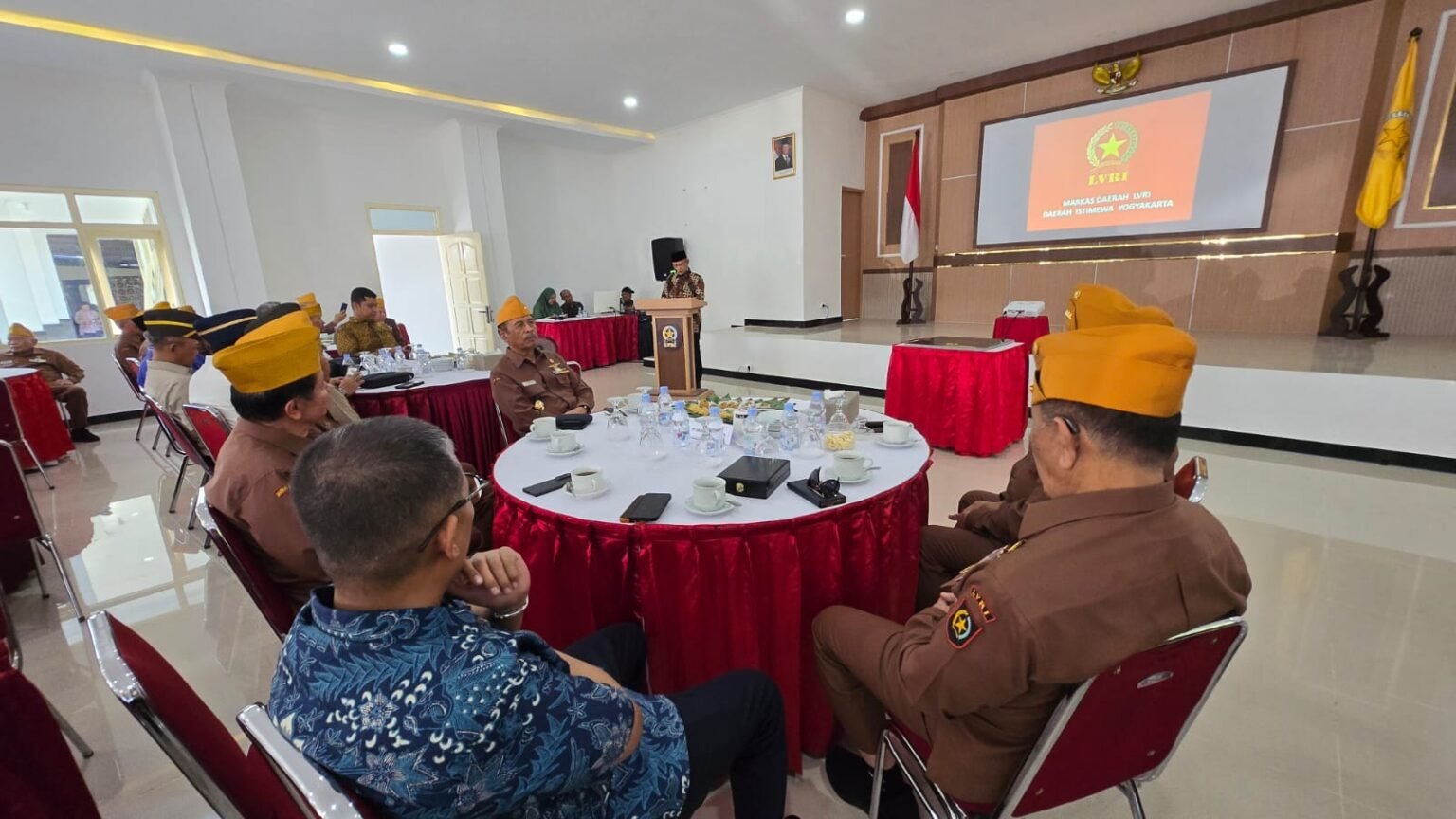 KETUM DPP LVRIRESMIKAN GEDUNG PURNA YUDHA MADA LVRI YOGYAKARTA - LEGIUN ...
